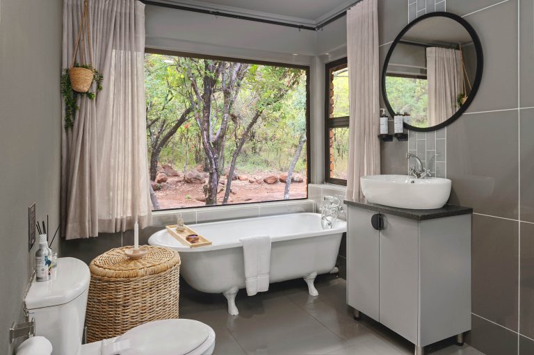 About Us - Mutango Lodge